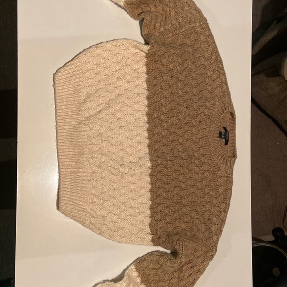 Forever 21 | Sweaters | Two Tone Knitted Sweater | Poshmark
